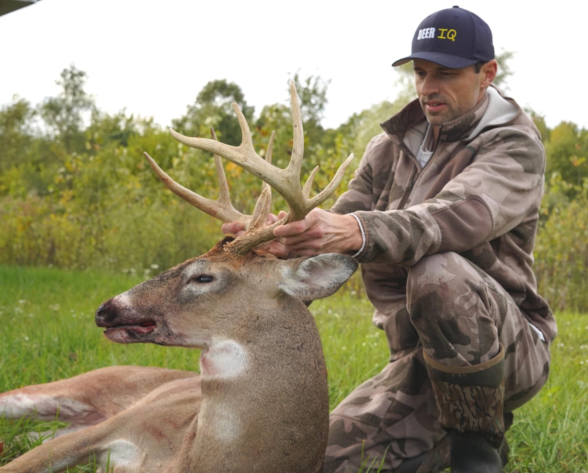 The Big Problem with Run-N-Gun Hunting (and how to avoid it!) - Deer IQ